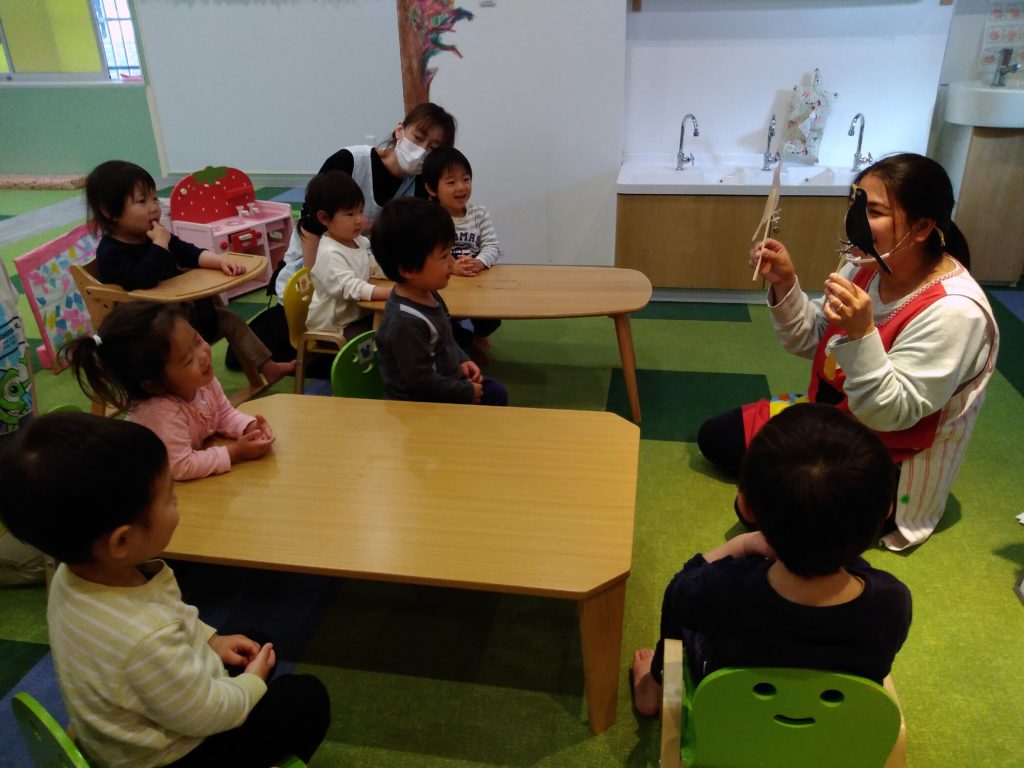 Colors and Shapes for the new class - 小規模認可保育園 はぐくみ保育園